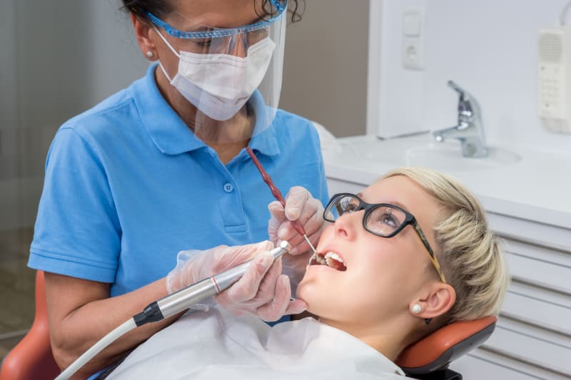 What You Should Know About Periodontics | Montréal Dentists